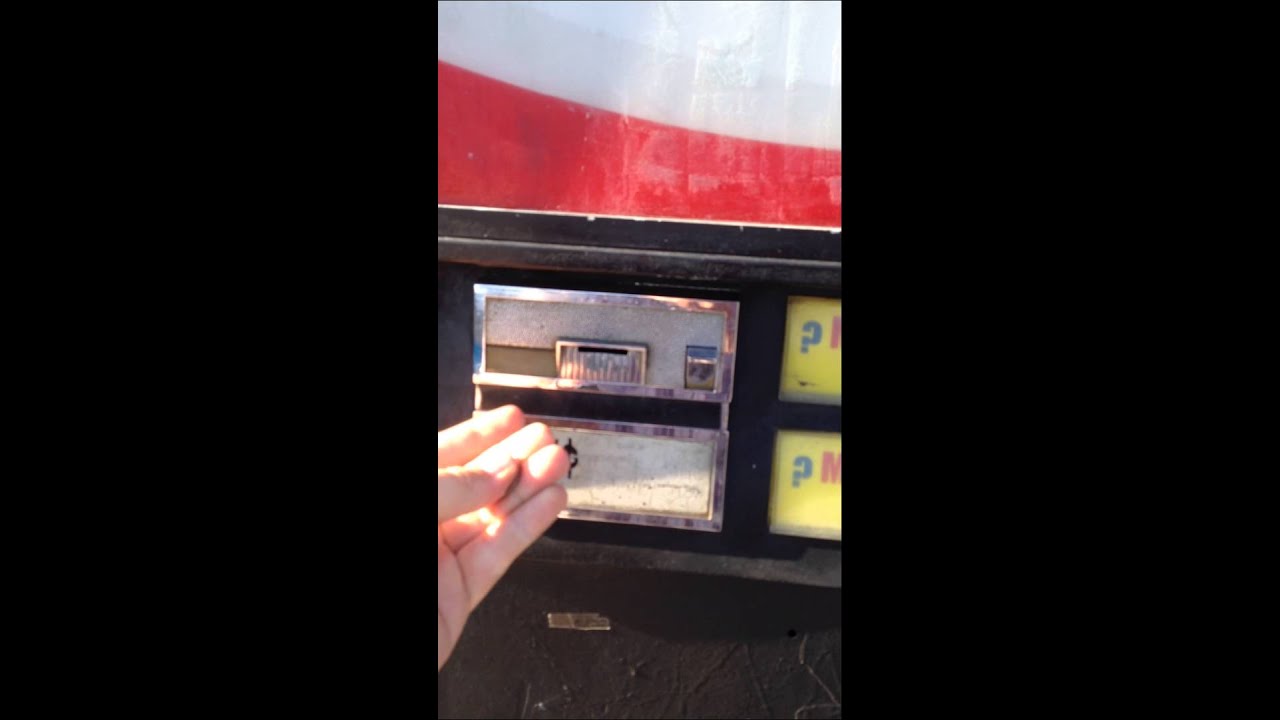 Seattle's Mysterious Vending Machine - YouTube