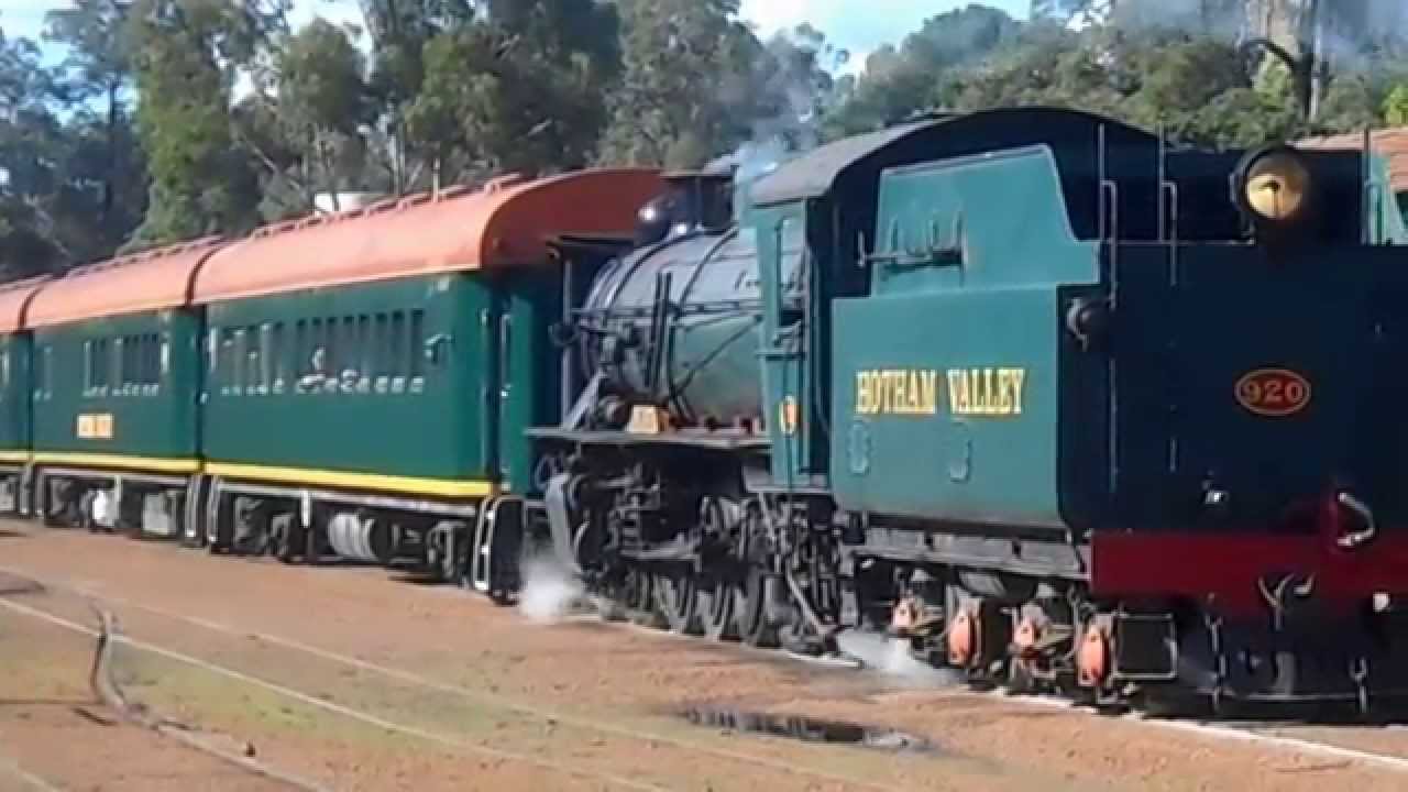 Hotham Valley Train - YouTube