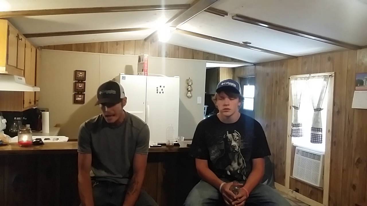 Dusty and Tyler cover chris young heartbeat - YouTube