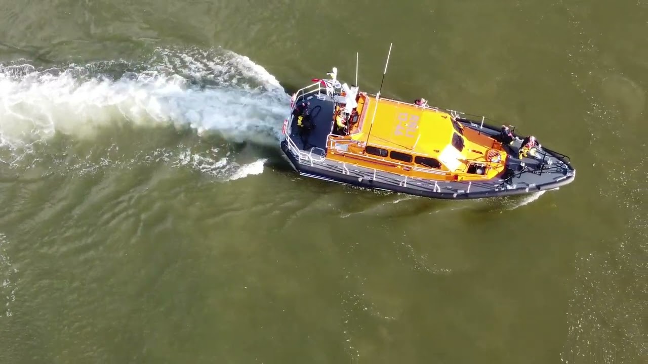 WELLS LIFEBOAT THE NEW SHANNON ARIVES 2022 - YouTube