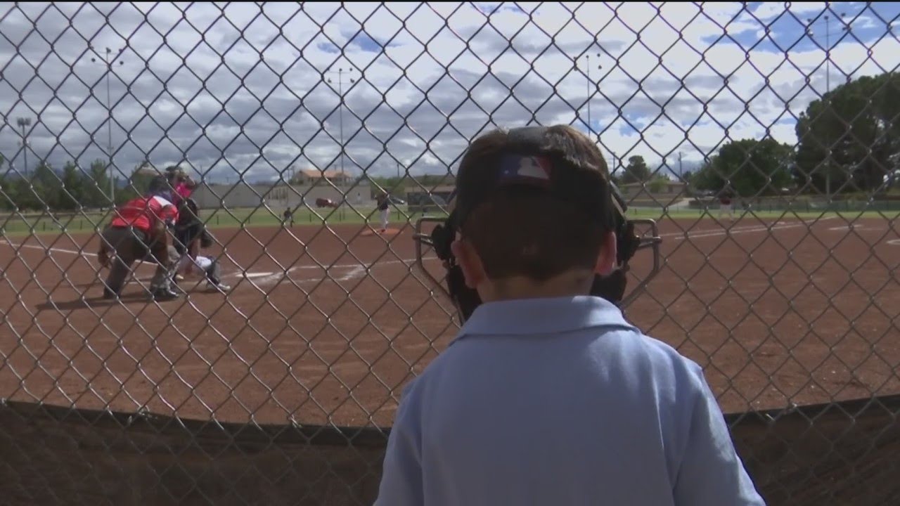 Young umpire with heart condition meets local MLB umpire - YouTube