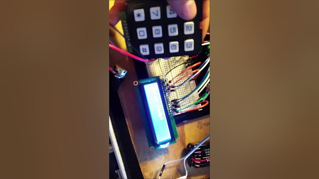 Arduino defuseable airsoft paintball bomb prop - YouTube