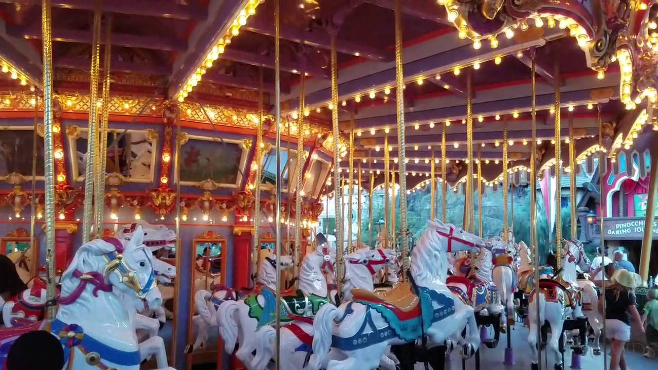 King Arthur Carrousel - YouTube