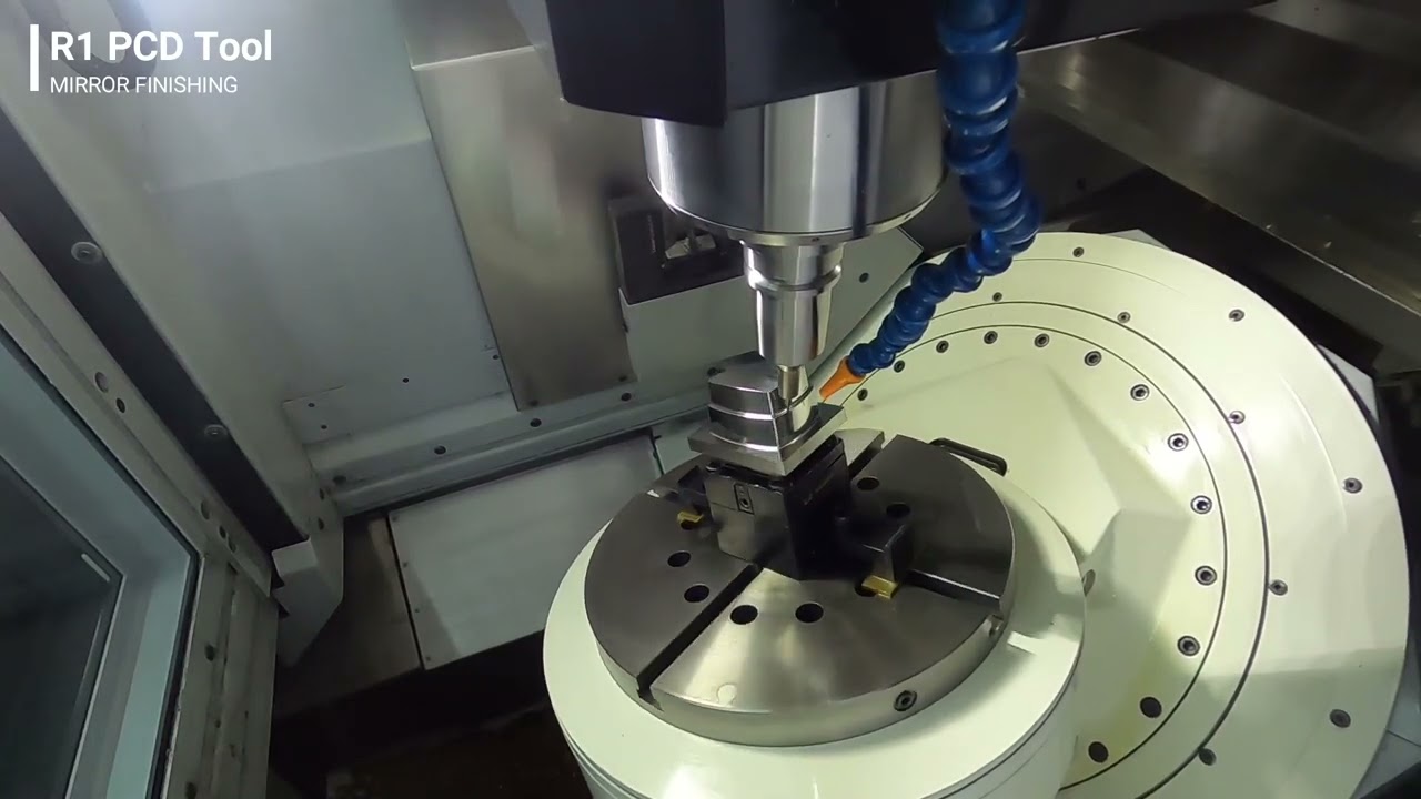 D200Z - Simultaneous 5 axis mirror surface machining - YouTube