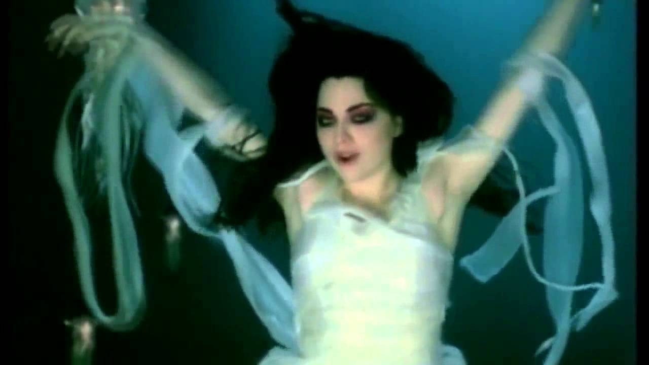 Evanescence - Going Under (Music Video) HQ - YouTube