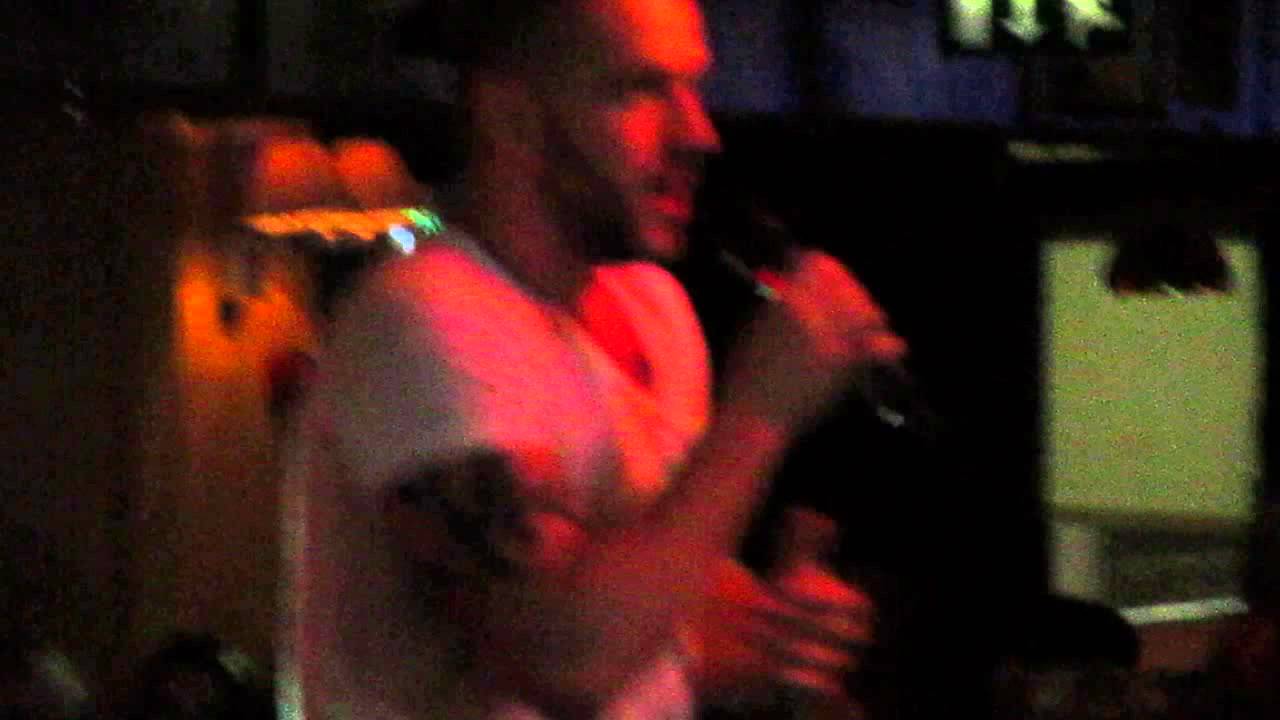 Shayne Ward - Walkabout Barnsley - My heart would take you back - YouTube