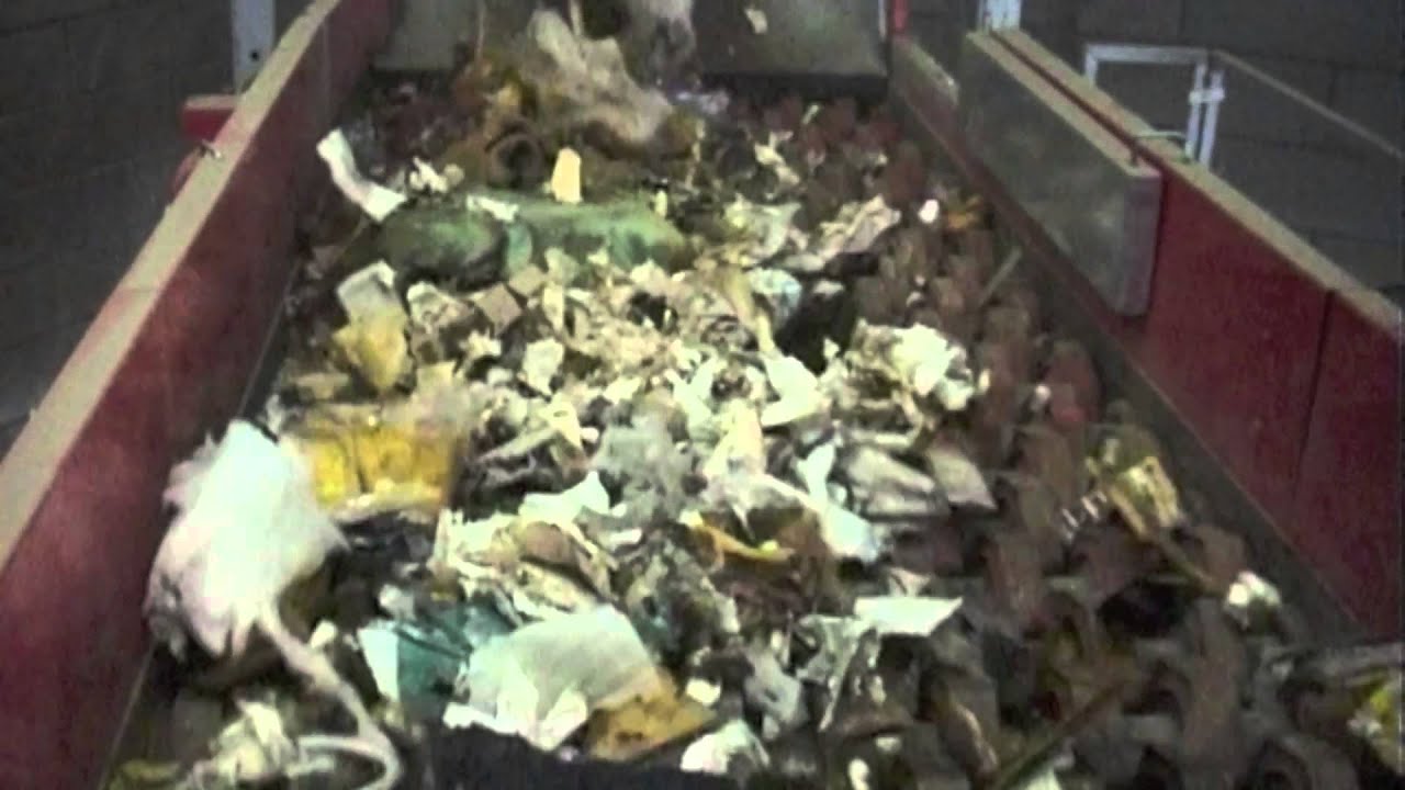 Rentec shredder and Ecostar screen - a perfect match - YouTube