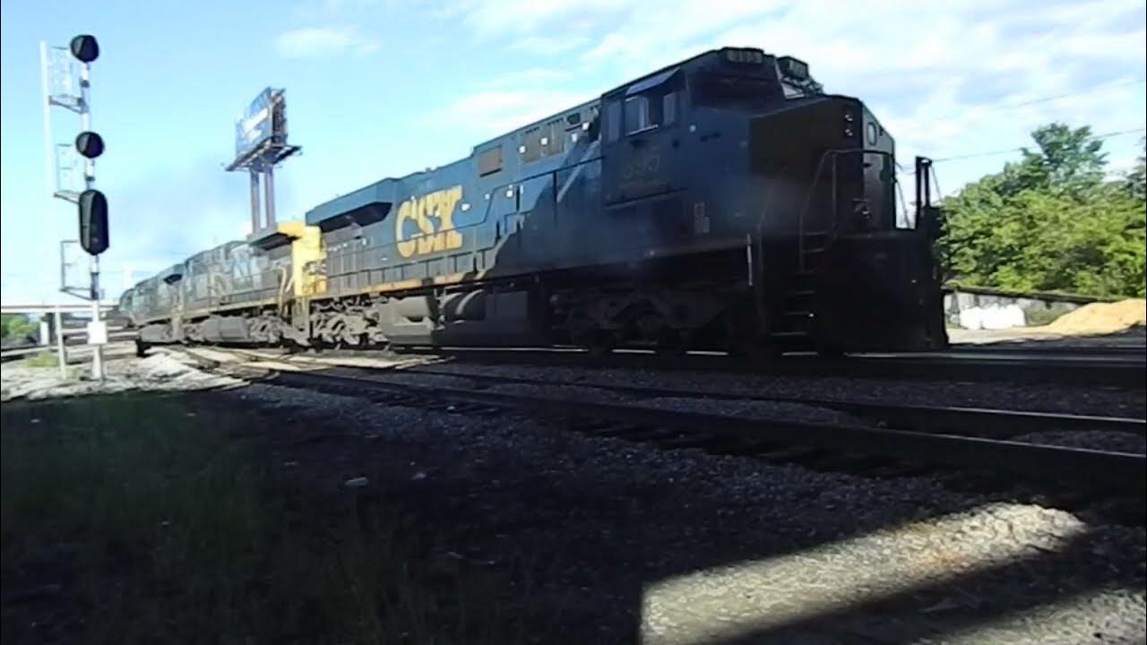 CSX 895 Leads Mixed Freight - 4/30/2024 - YouTube