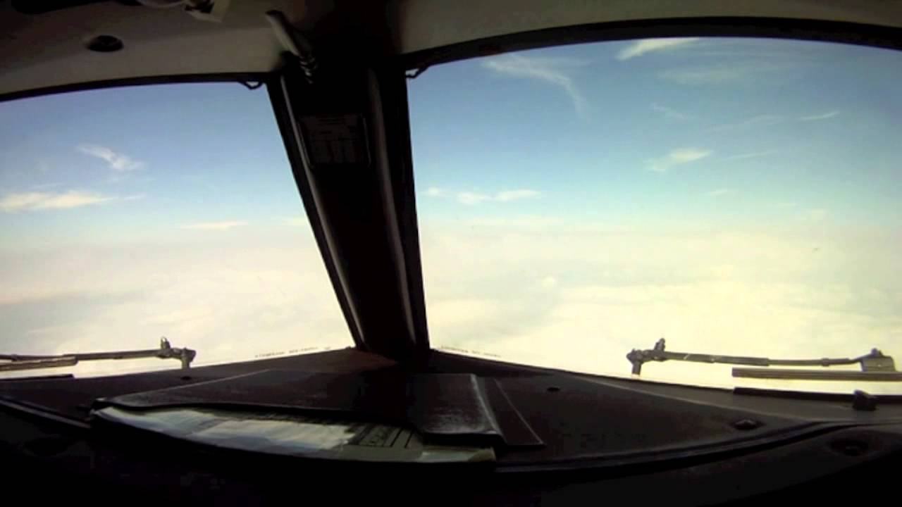 The art of flight : pilot's view - YouTube