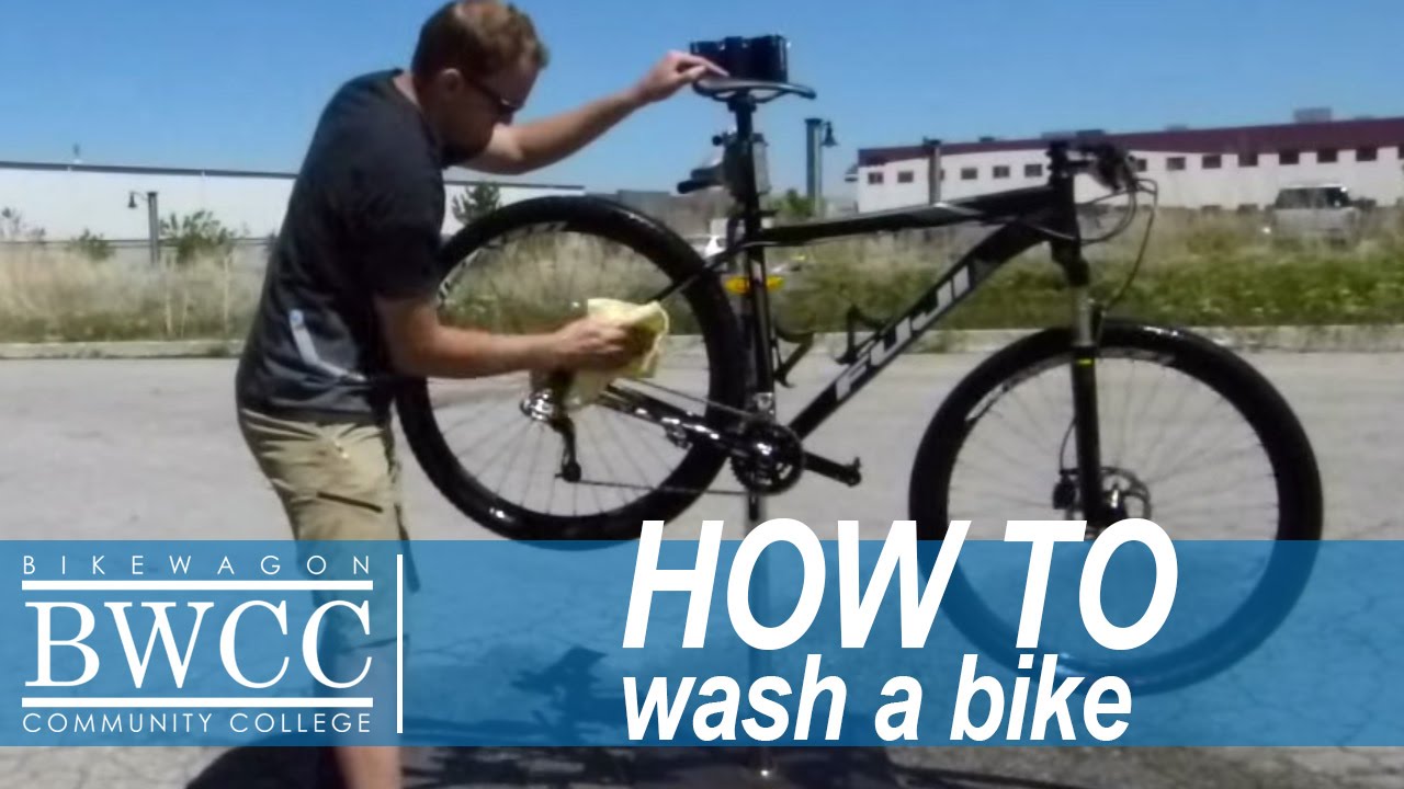 How to wash a bike - Bikewagon Community College - YouTube