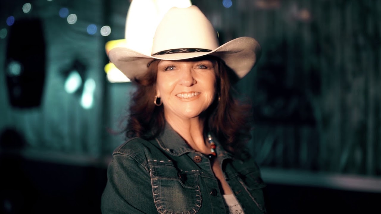 Lonnie Spiker All Her Memories Are in Ft Worth music video - YouTube