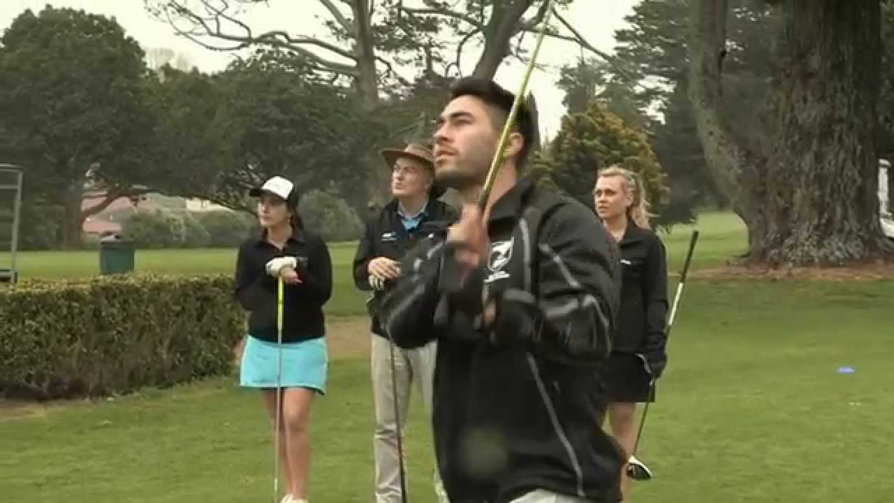 Shaun Johnson Goes Golfing on ANZ Golf World - YouTube