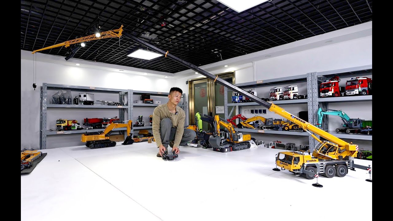 OVERVIEW OF THE FIRST PROTOTYPE READY TO RUN D1050 CRANE TRUCK! - YouTube