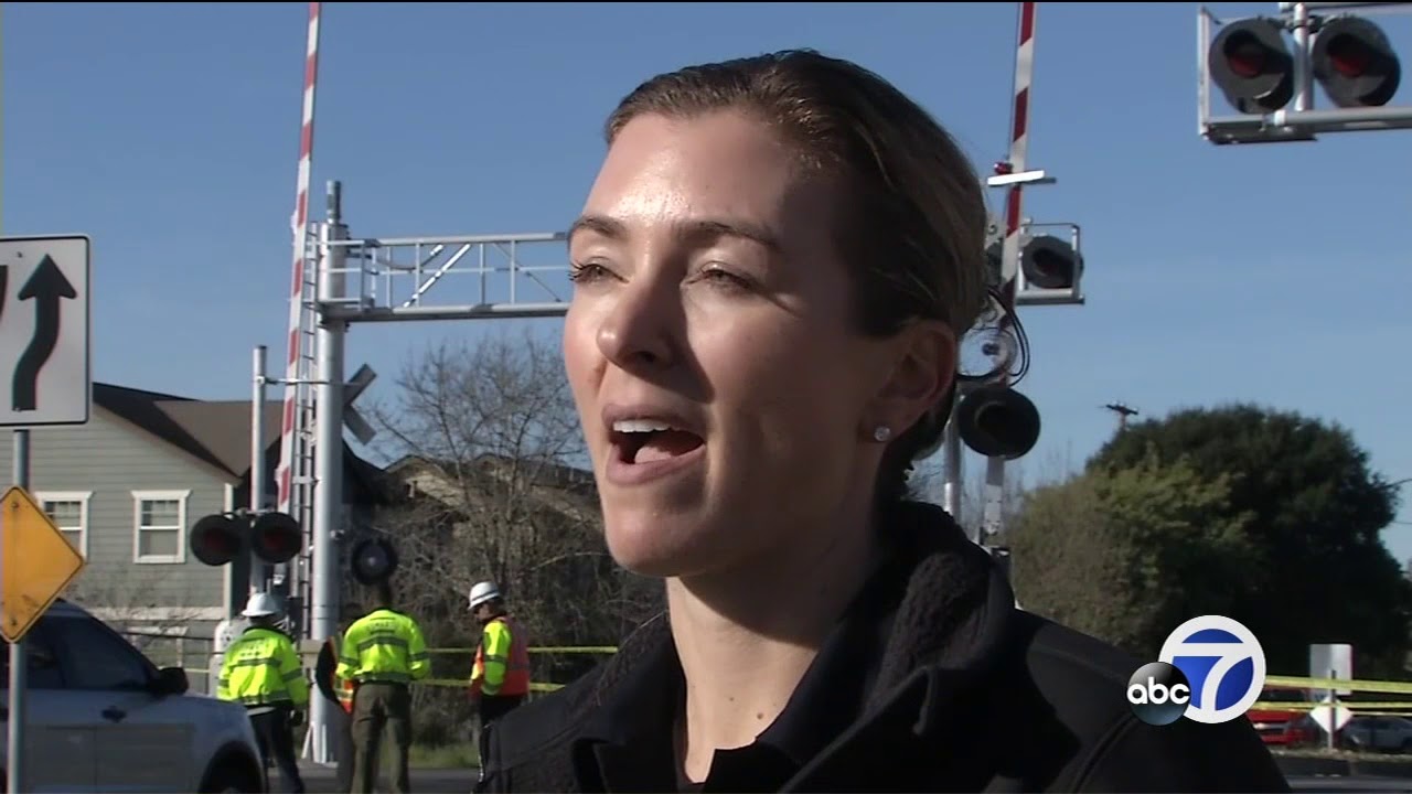 Officials investigate SMART train fatality - YouTube