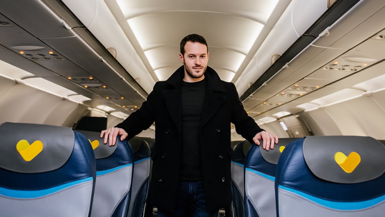 Hypnotist at 30,000 Feet - YouTube