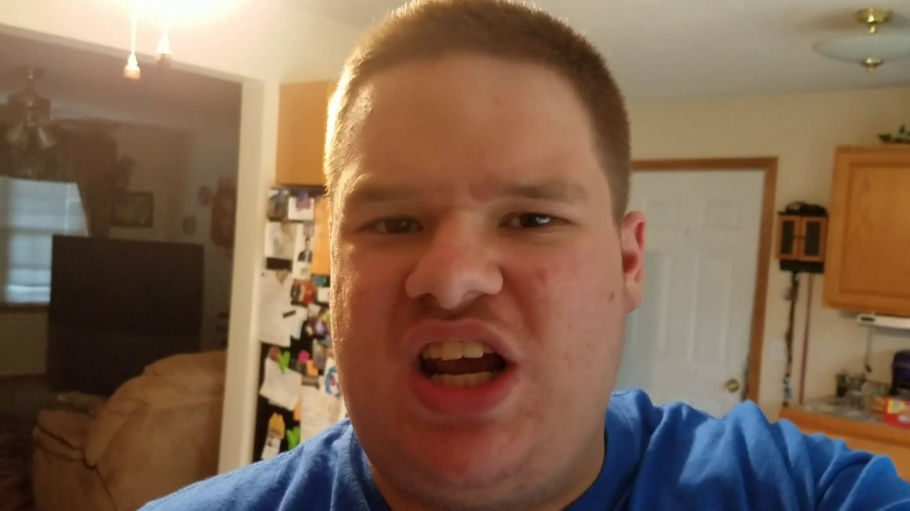 Pinkie Pie in the kitchen (Live Action Plate) - YouTube