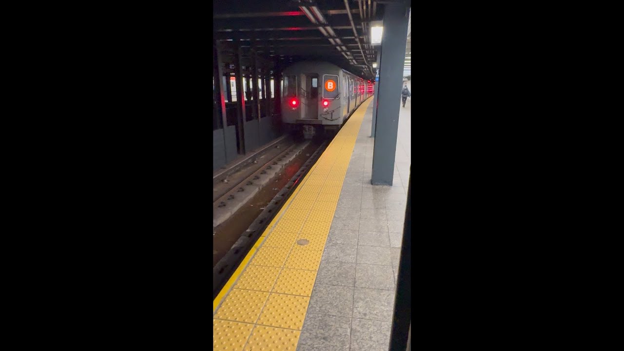 Bronx, New York to Manhattan, New York - B Train Route - YouTube