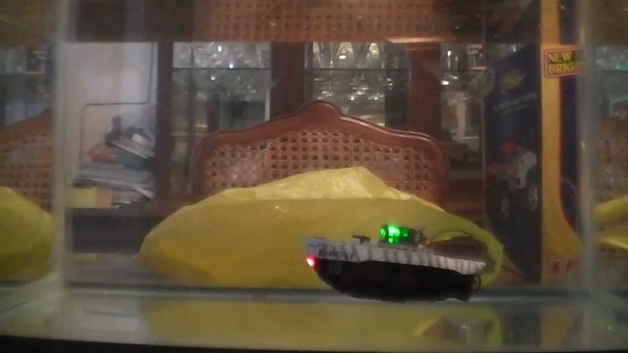 TESTING MY MICRO SUBMARINE U-BOAT RC 22/IV/13 - YouTube