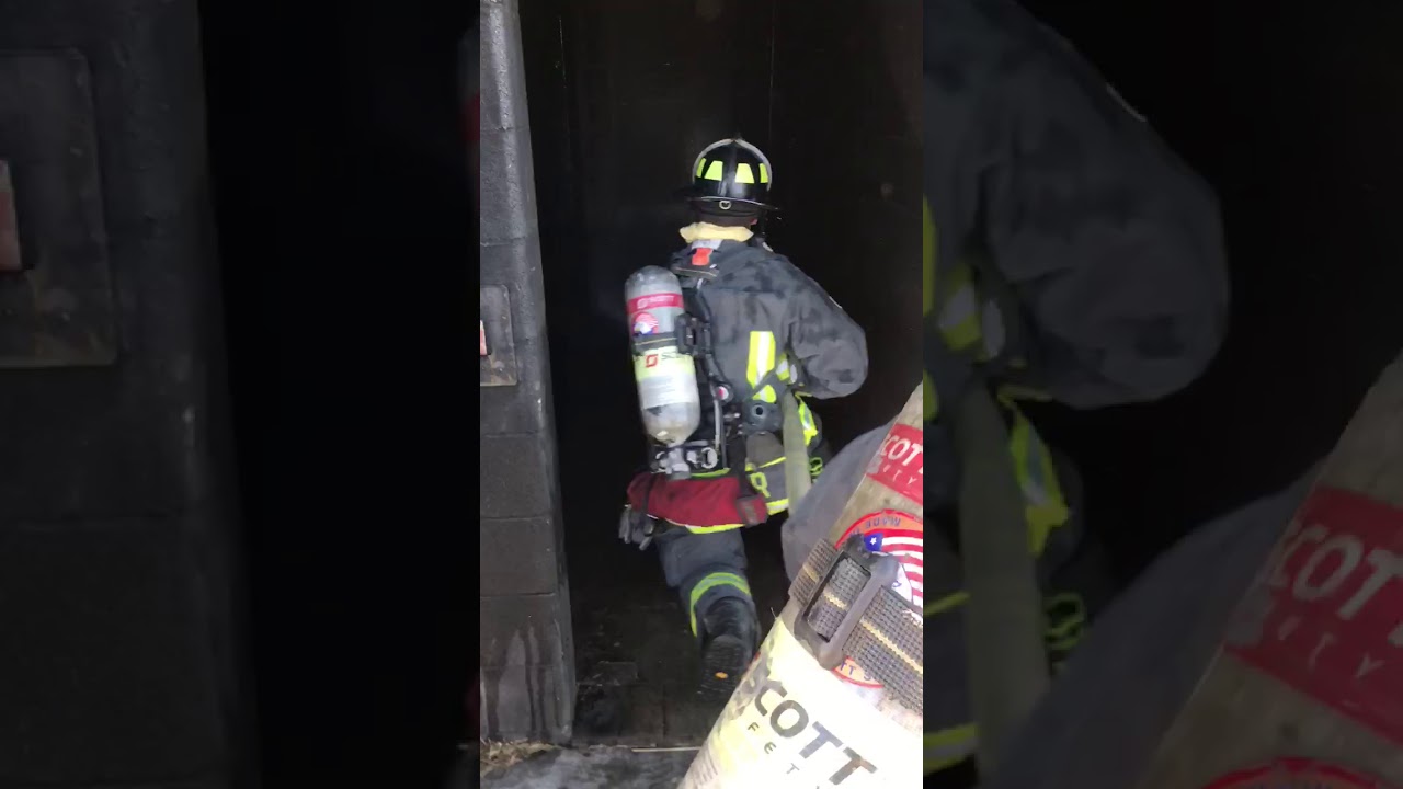 Knee Walk- Flow and Move - YouTube