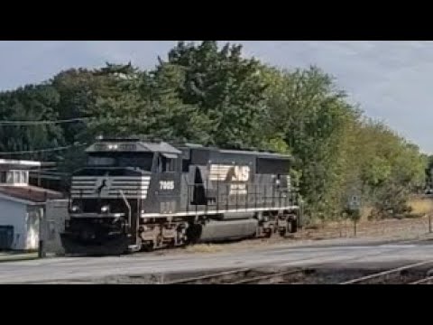 NS 7005 Shunting Cars (Alburtis, Pennsylvania) - YouTube