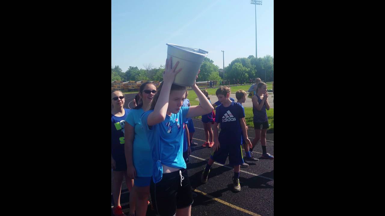 Bucket relay - YouTube