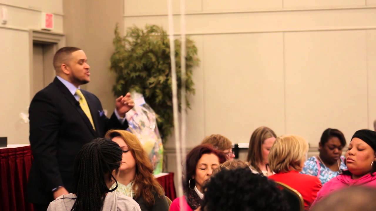 Adam White, Leadership Expert and Motivational Speaker - YouTube