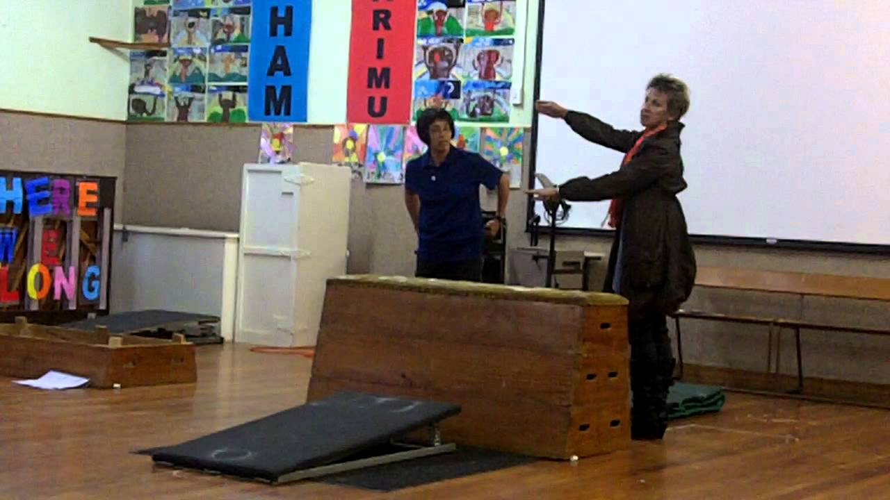 CHB Gymnastics novice side vault - YouTube