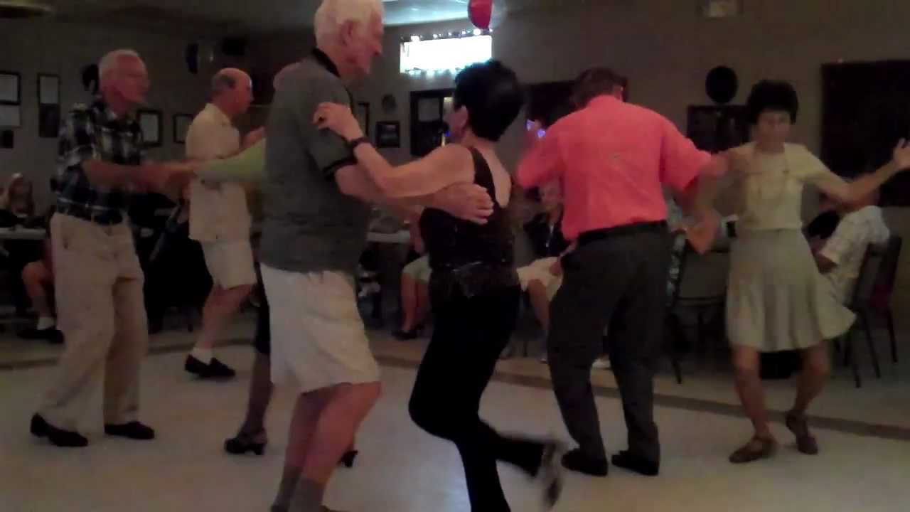 Mike Laine Live singing Danny & The Juniors song At The Hop 7 18 2011 ...