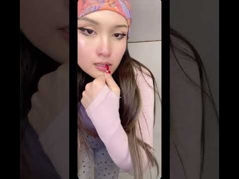 bigo latina hanging out