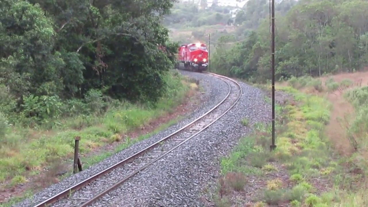 Trem D44 com dupla de DASH-9 #8309 e #8311 ALL, próximo ao Túnel da Pedreira - YouTube