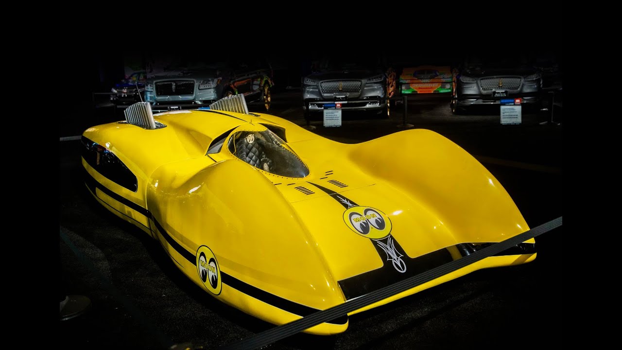 Mooneyes Moonliner - Exterior Walk-around - YouTube