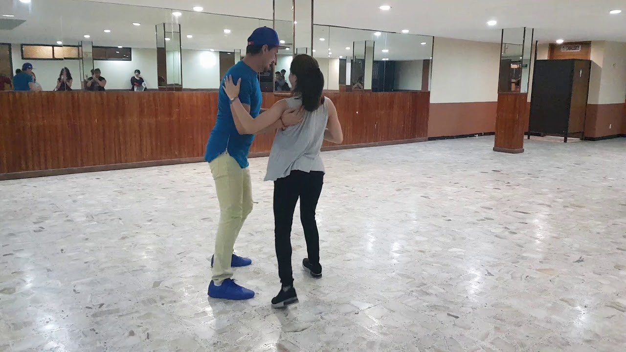Bachata sequence for social dancing - YouTube
