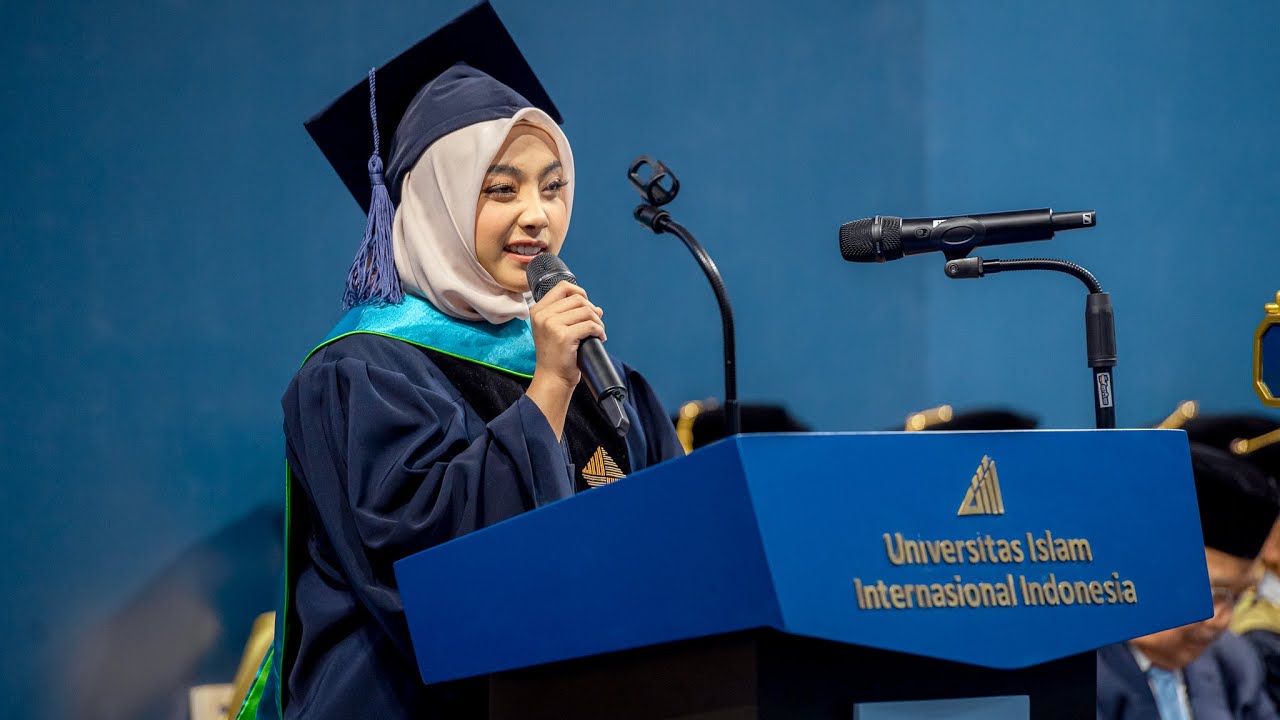 Sonia's (MA in Islamic Studies) Speech at UIII Commencement 2023 - YouTube
