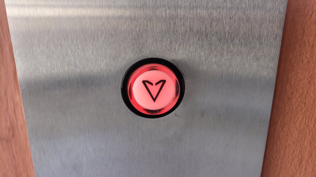 Amtech Reliable Hydraulic Elevator @ 21720 Ventura Boulevard, Woodland ...