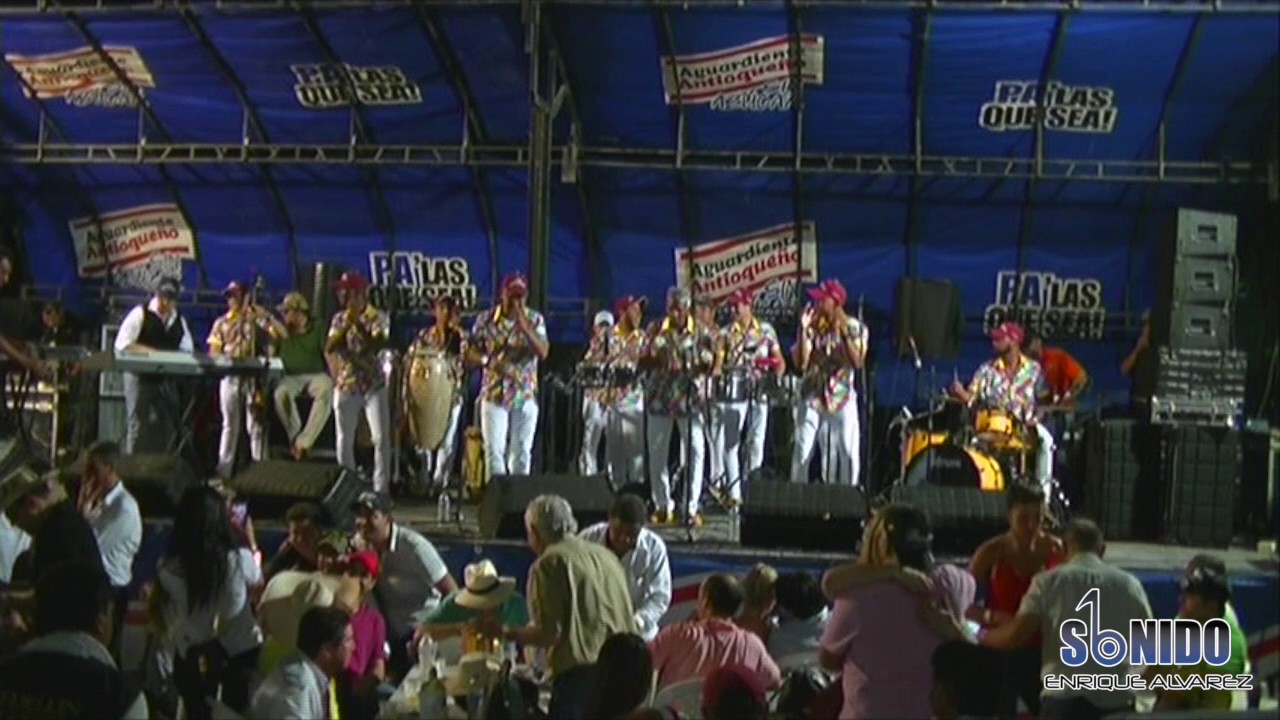 Chelito de Castro y Joe All Stars Tania - YouTube