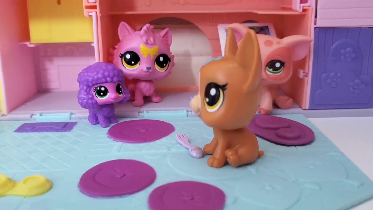 Littlest Pet Shop Apartment Play: Episode 1 - YouTube