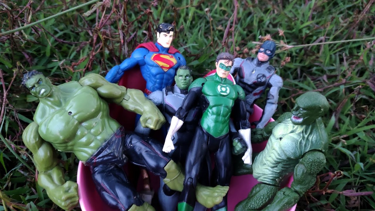 Menemukan avengers toys, hulk, superman, captain america, green lantern ...