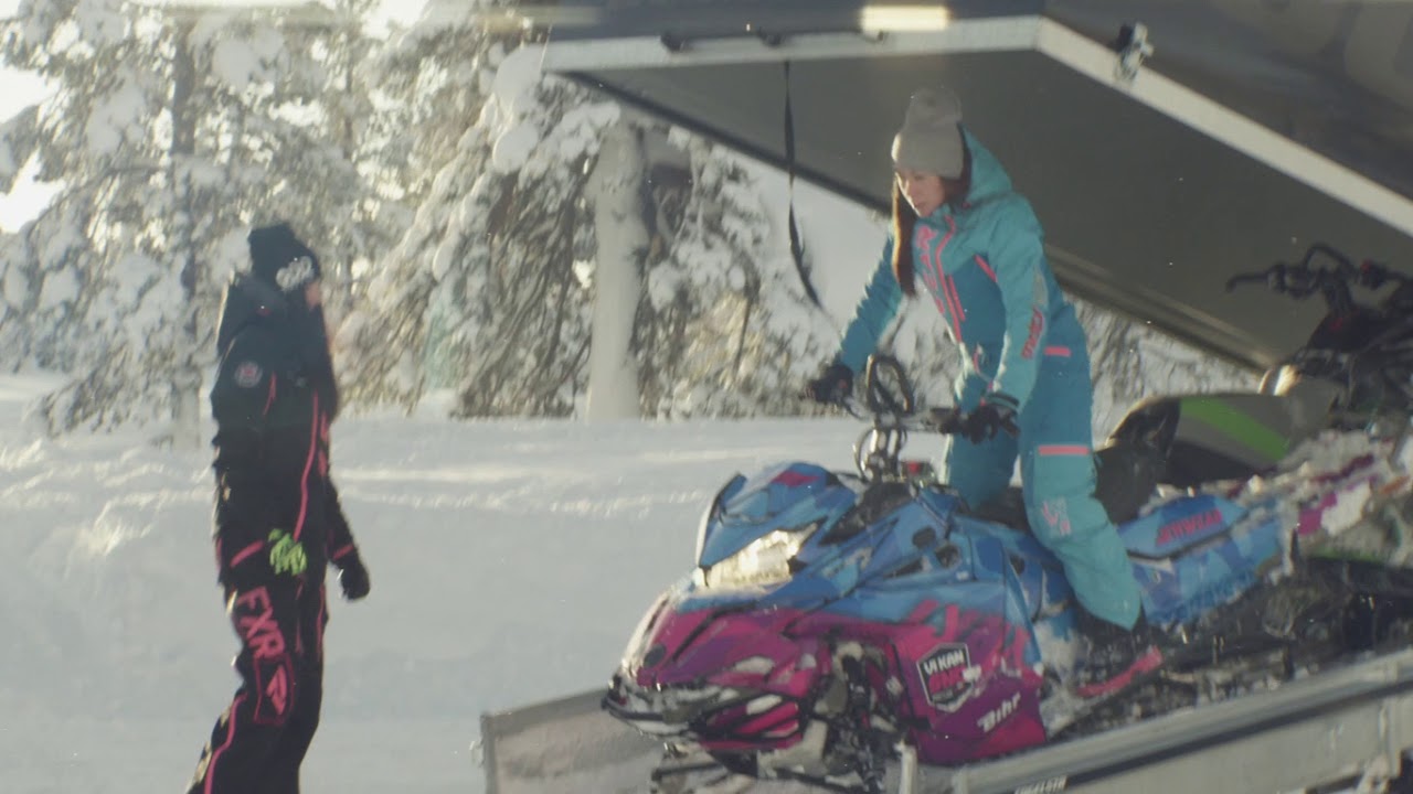 On the move - Snowmobile - YouTube