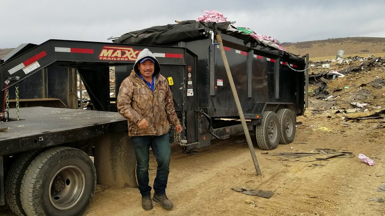 Overloaded dump trailer - YouTube