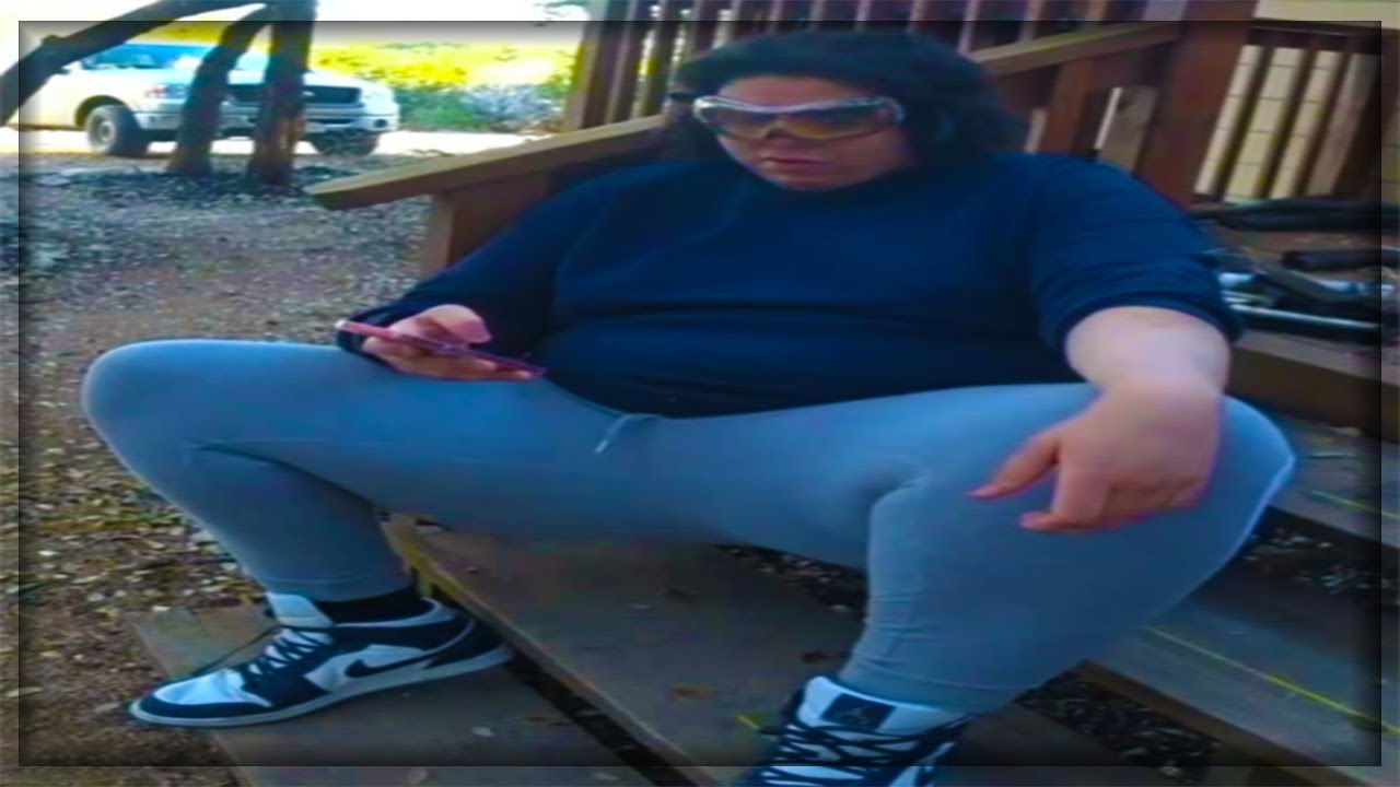 Zoil Builds a Table for Maya's Alveus Sanctuary 🐦 - YouTube