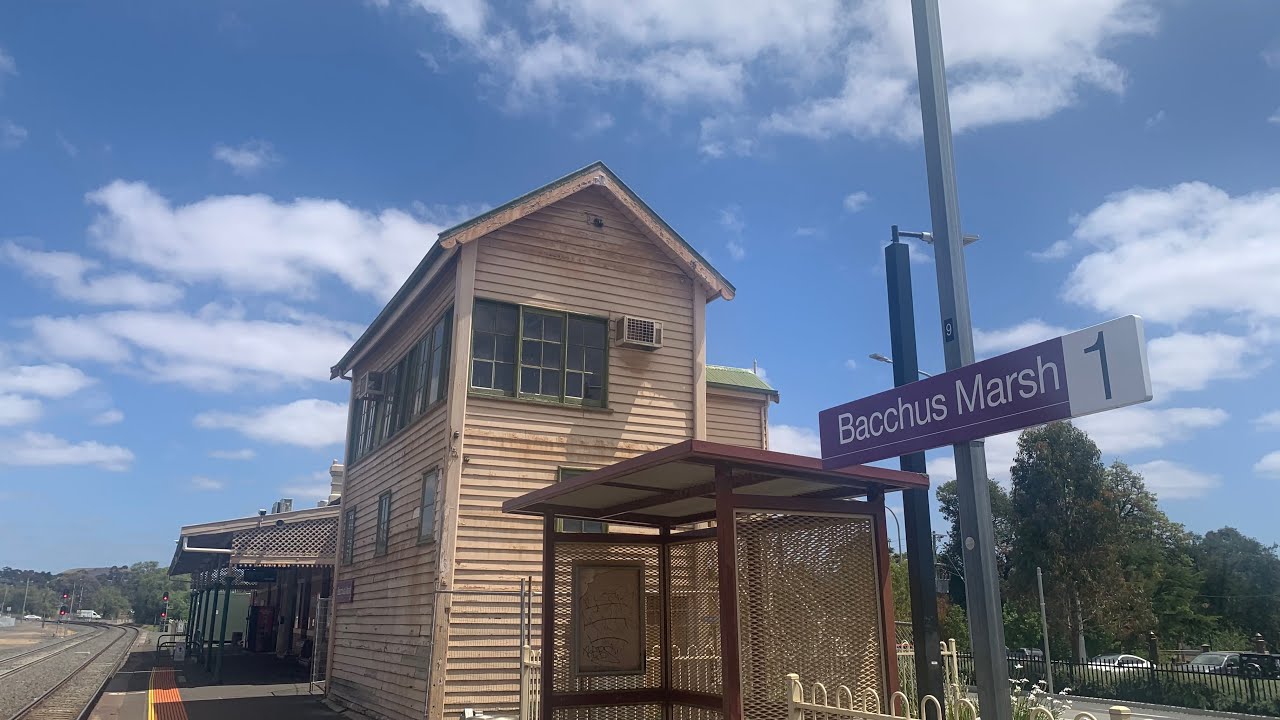 V/Line V/Locities at Bacchus Marsh Railway Station 23rd of November ...