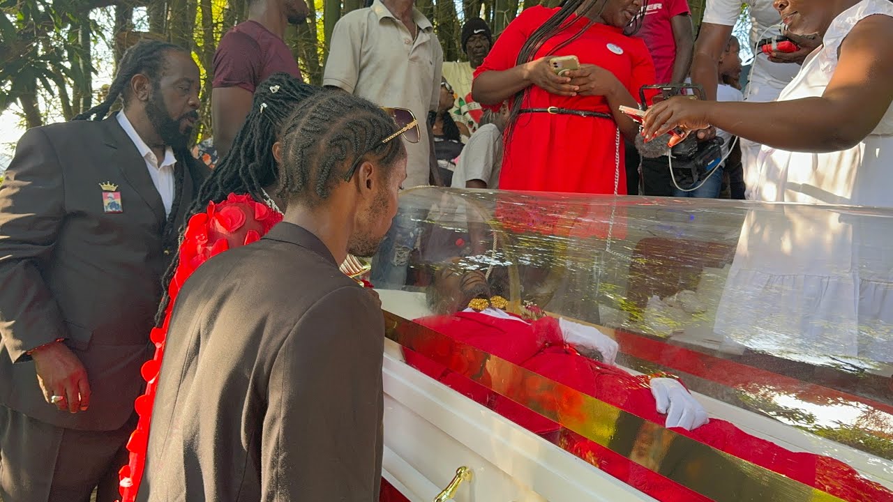 Gully Bop AKA Robert Lee Malcom funeral day - YouTube