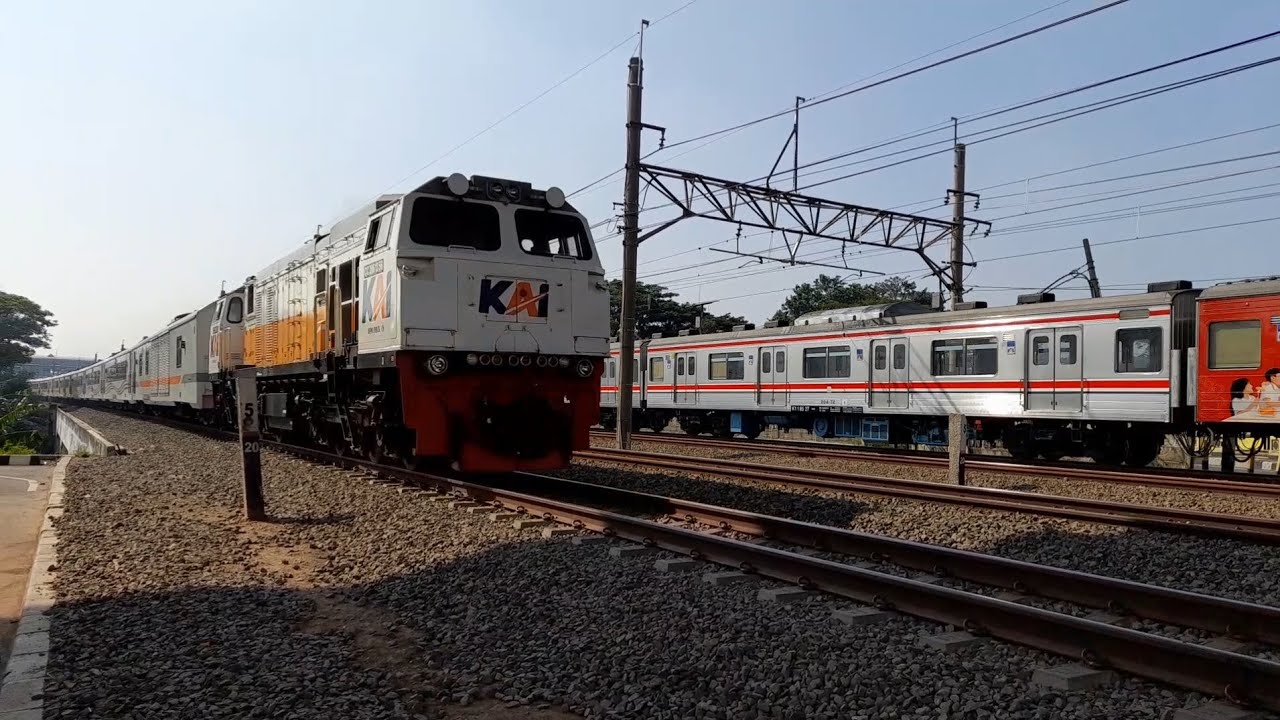 Hunting Kereta Api ada kereta mogok | Lokomotif kecepatan tinggi ...