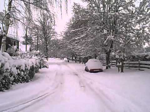 Balcombe, West Sussex - Newlands and Oldlands in the snow - YouTube