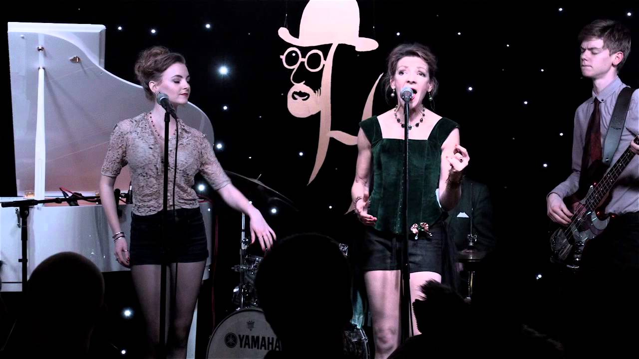 Winnet: Walk On - YouTube