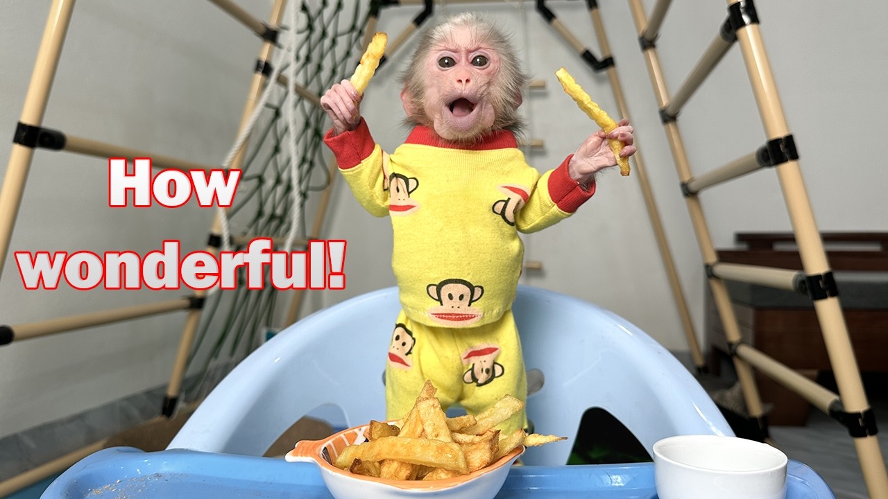 Lala enjoys sweet potato dish with unique recipe cooked by Mom! - YouTube