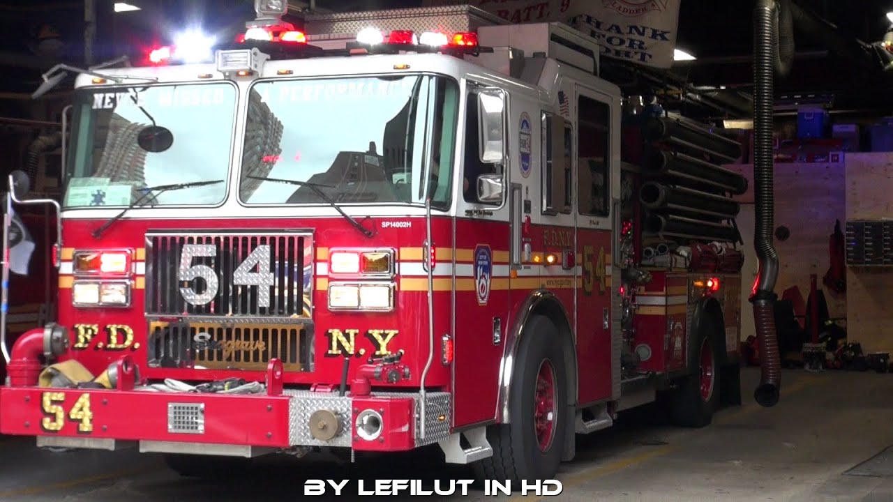[FDNY ENGINE 54] Inside view Alarmierung & Ausfahrt + Mit Bullhorn über ...