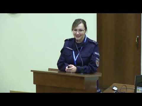 9300 zł na start i praca z pasją? Sprawdź, co studentom SiMR oferuje Policja!