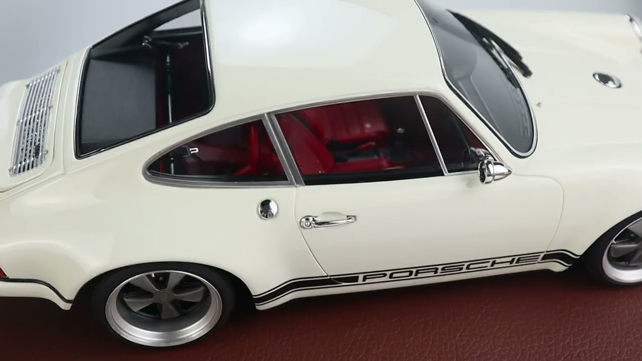 Delicate Model 1:18 911 Singer White（DM911006）display cover and base ...