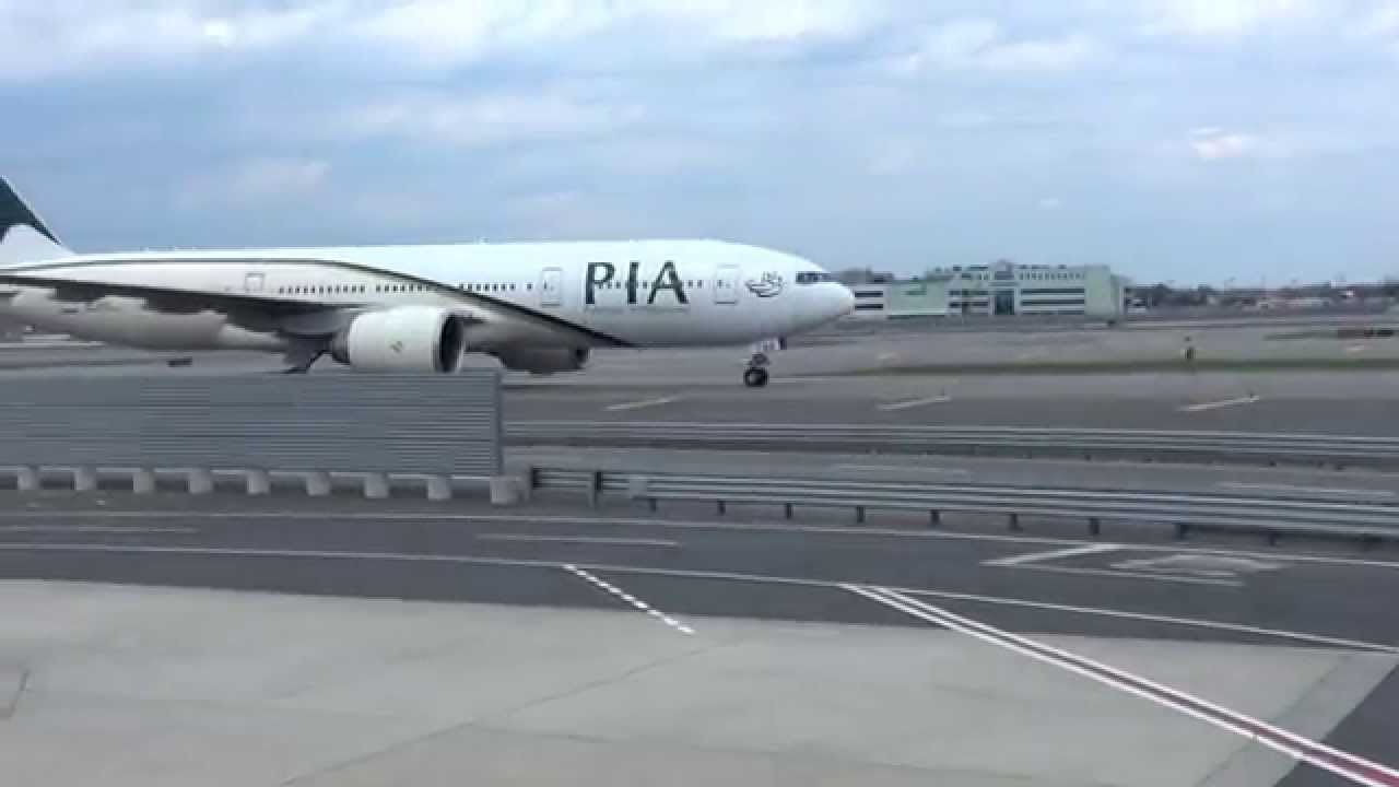 PIA Boeing 777 taxiing at JFK by jonfromqueens - YouTube